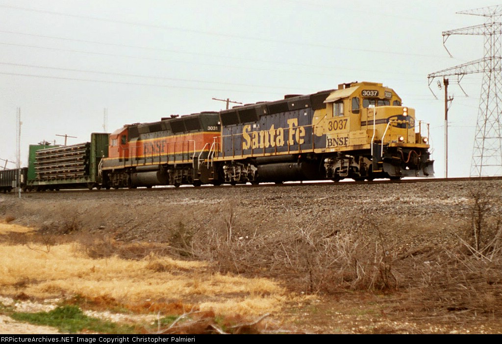 BNSF 3037 and BNSF 3031
